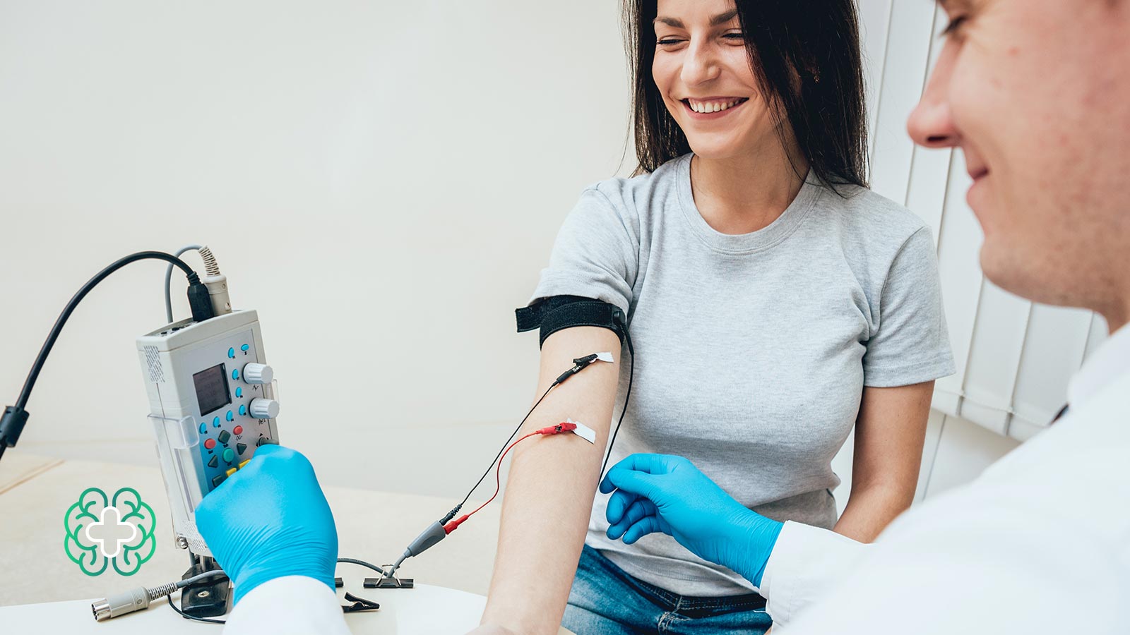 مرکز نوار عصب و عضله - کلینیک یادمان